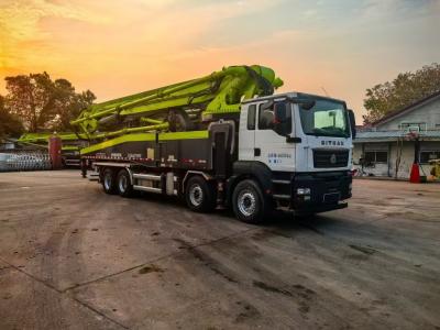 China Zoomlion ZLJ5440THBKF 63m 2020 Sitrak Chassis Wit En Groen Gebruikte Betonpomp Truck In goede staat Te koop