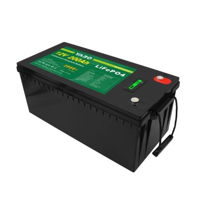 Cina 32650 32700 12v 200ah litio ferro Lifepo4 batteria a ciclo profondo Bms in vendita