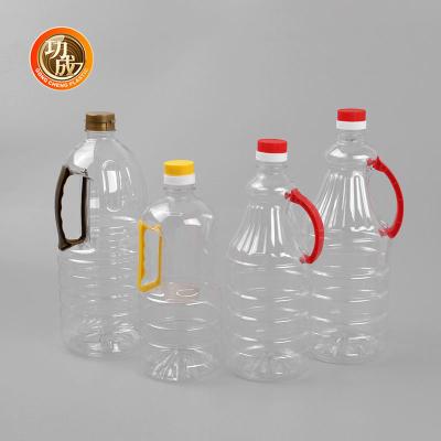 China Bottiglie di plastica trasparenti del condimento dell'ANIMALE DOMESTICO per la cottura dell'olio da tavola 1600ml 1680ml 1800ml for sale