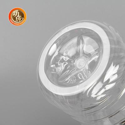 Cina bottiglia di plastica dell'olio da tavola dell'ANIMALE DOMESTICO di 1280ml 1600ml 1800ml per aceto con il coperchio in vendita