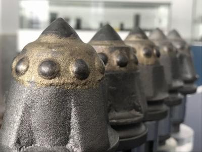 China Tungsten Carbide Bullet Teeth Bore Pile Rock Bucket 17- 19mm HQ3050 Model for sale