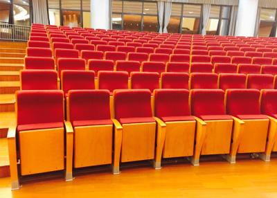 China Houten het Theaterstoelen die van het Armsteunauditorium Publiek Seat vouwen Te koop