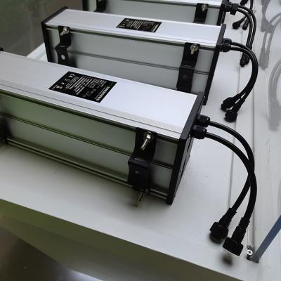 Cina 12v 50ah personalizzano la batteria al litio impermeabile per la lampada di via solare in vendita