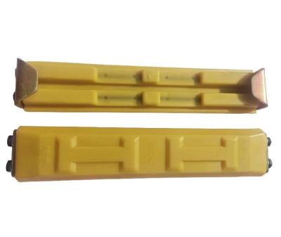China Durable Moving Type Crawler Chain Rubber Track Pad Excavator Undercarriage Parts for sale