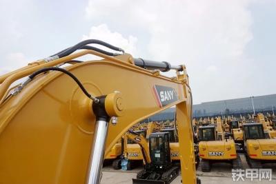 Cina Lavori di costruzione SY135 Tubo di ferro per escavatore per braccio medio e tubo di ritorno dal petrolio in vendita