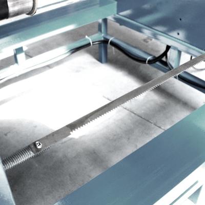 Cina Macchina manuale ad alta velocità per il rimbocco di rotoli di fogli di alluminio per carta da forno in vendita