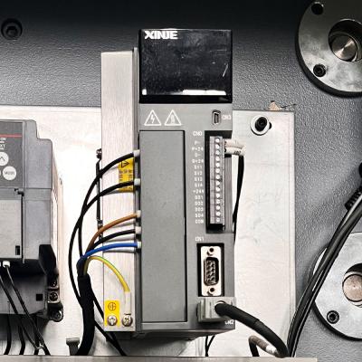 Cina Macchina per il ripiegamento di piccoli rotoli di foglio di alluminio con frizione magnetica a polvere 25N.m. in vendita