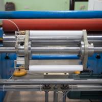 China Packaging Type Case Semi-automatic Rewinder Machine for Heavy Duty Aluminium Foil Roll for sale