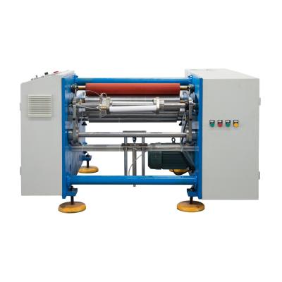China Huishoudelijke Aluminiumfolie rollen Rewinding Cutting Embossing Machine met 3KW Power en goed Te koop