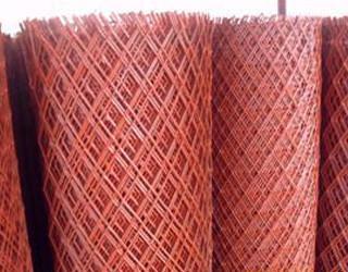 Cina vernice antiruggine rossa della rete metallica espansa d'acciaio della guardia d'angolo di 1.0mm per costruire in vendita