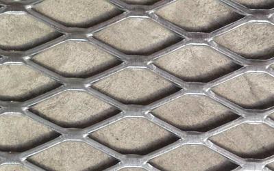 Cina Metallo in espansione decorativo galvanizzato Mesh Welding Expanded Metal Mesh 20mm in vendita
