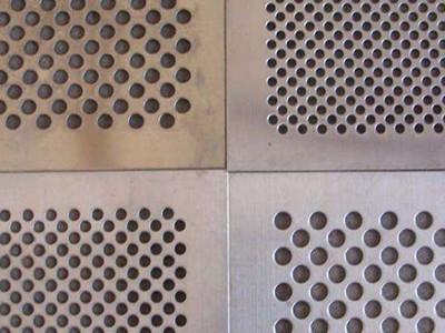Cina Maglia meccanica 200mm Diamond Shape Wire Mesh del foro di perforazione in vendita