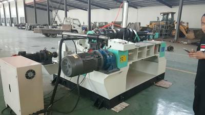 China 1300 Spindle-less Veneer Peeling Lathe for Big Diameter Hard Wood Logs QIANHUI MACHINERY for sale