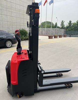 Cina 1 tonnellata 1000 kg 1,5 tonnellate 1500 kg Passeggiata elettrica su pallet stacker in vendita