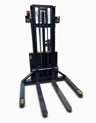 China 1.5 Ton Electric Pallet Stacker with 3000mm Lift Height 24V Battery for sale