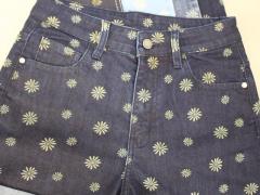De bloem Gedrukte van de de Stoffenrek van de Denimkeperstof Grondstof voor de Manier van Vrouwenjeans