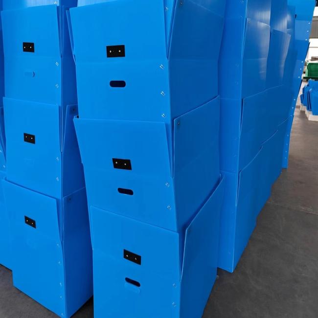 Plastic Hollow Sheet Box side view