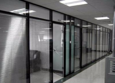 Cina Movimento facile di vetro dell'isolamento termico della porta della struttura di alluminio ignifuga in vendita
