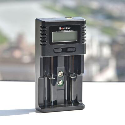 China LCD Universal Charger for Li-ion/LiFePO4 26650 18650 9V NiMH C AA AAA 9V for sale