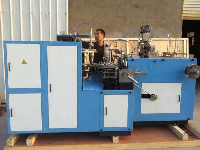 Cina Tazza di carta completamente automatica che fa macchina con il posto di lavoro multi- in vendita