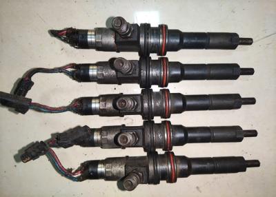 Cina secondo iniettore di combustibile della mano 6M70, utilizzato in motore diesel per l'escavatore SY412C 0445120006 in vendita