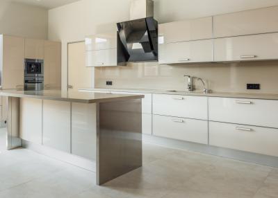 Cina Decorazione moderna di 60CM sopra il rivestimento modulare moderno della melammina degli armadi da cucina in vendita