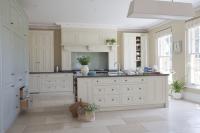 China Solid Wood Kitchen Cabinets With Countertop And Upper Cabinet for sale