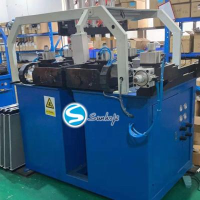 Китай Радиатор PLC 500KG делая машина 11KW привести 1-2 операторов в действие продается