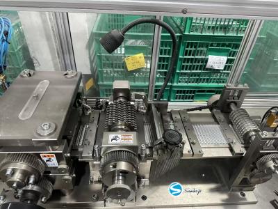 Cina Macchina per tubi a pinna con meccanismo di rotolamento a pinna da 16 a 56 mm in vendita