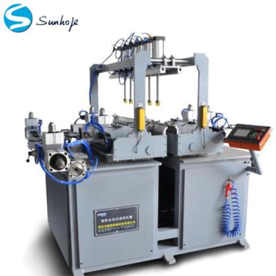 중국 자동차 플라스틱 탱크를 위한 첨단 220V 수압 라디에이터 클린칭 머신 판매용