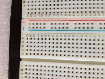 Cina Tagliere di Solderless di coordinata di esperimento 1100 punti di chiusura con la banda nera in vendita