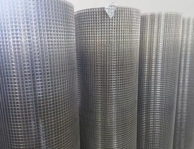 China 10m Length Welded Wire Mesh Hot Dipped Galvanized Corrosion Resistant Mesh Panels for Security and Construction Projects for sale