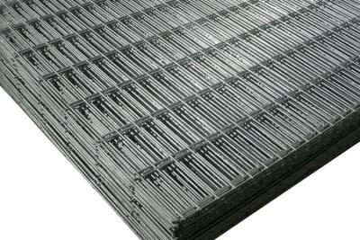 China 1/2 Zoll geschweißte Drahtplatten natürliche Farbe oder Farbe zu verkaufen