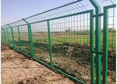 China Robuste Industriezaun aus Edelstahl geschweißtes Drahtnetz für Sicherheit und Langlebigkeit zu verkaufen