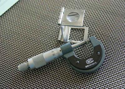 中国 カスタムフィルター金網 50-500 ミクロン、カットサービス付き 販売のため