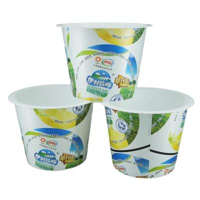 Cina Coppe di yogurt di plastica personalizzate di stampa di qualità alimentare con confezioni usa e getta 2023 in vendita