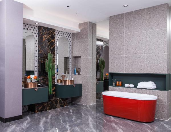 Quality Modern Mirrored Bathroom 316 Stainless Steel Vanity Cabinet Copper Basin Cabinet for sale