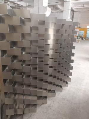 Cina Scaffale artistico espositivo per stoccaggio a cubo 3D in acciaio inossidabile 316 lucido in vendita