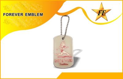 China Placas de identificación personalizadas metal de la moda con el esmalte suave para el recuerdo de la promoción o del día de fiesta en venta