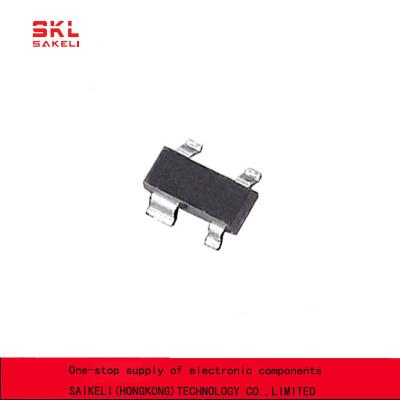 Cina Regolatore ad alta velocità IC di IC Chip Ultra-Low Power 3.0V 5-Pin SOT23 LDO a semiconduttore ADM811LARTZ-REEL7 in vendita