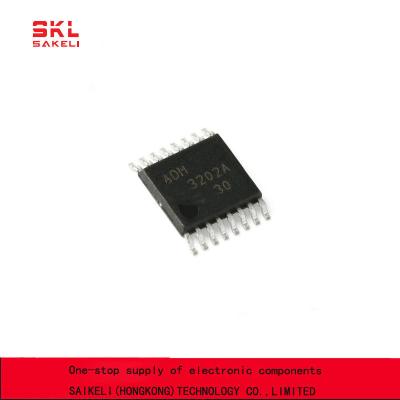 Cina Semiconduttore IC Chip Semiconductor IC Chip High-Speed, ricetrasmettitore di ADM3202ARUZ-REEL di potere basso 3.3V RS-232 in vendita