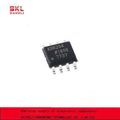 中国 AD620ARZ-REELのアンプICは高精度の低雑音および低い電力の消費を欠く 販売のため