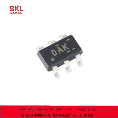 Cina TPS61165DBVR   Convertitore cc-cc scendere di efficienza di IC Chip Ultra-Low Quiescent Current High a semiconduttore in vendita