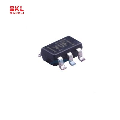 China Microplaqueta de IC do semicondutor de IC Chip High Performance Low Power 3.3V do semicondutor de TLV71333PDBVR à venda