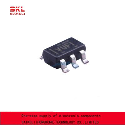Cina Chip di IC a semiconduttore di IC Chip High Performance Low Power 3.3V a semiconduttore di TLV71333PDBVR in vendita