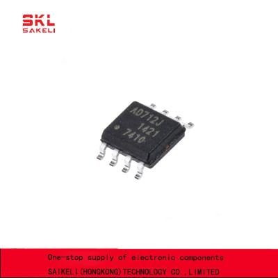 China Consumo de IC Chip High Performance Low Power do amplificador AD712JRZ-REEL7 à venda