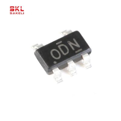 Cina TLV70033DDCR    Consumo di IC Chip High Performance Low Power a semiconduttore in vendita