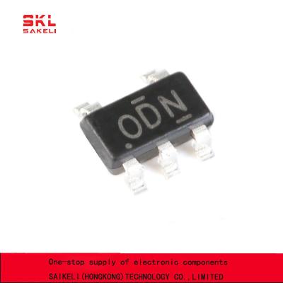 Cina TLV70033DDCR    Consumo di IC Chip High Performance Low Power a semiconduttore in vendita