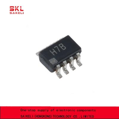 中国 AD8030ARJZ-REEL7 高精度アプリケーション向けの高精度設定可能なアンプ IC チップ 販売のため