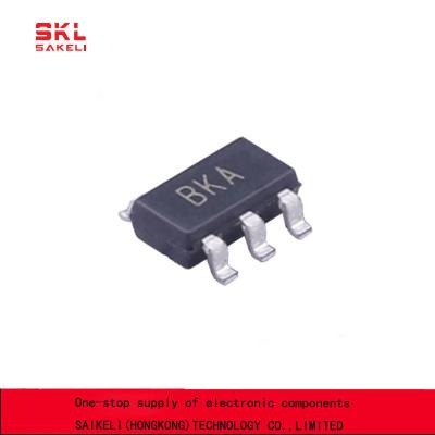 Cina AD8615AUJZ-REEL7 l'amplificatore IC scheggia - il guadagno ad alta velocità ed alto a basso rumore di CC in vendita